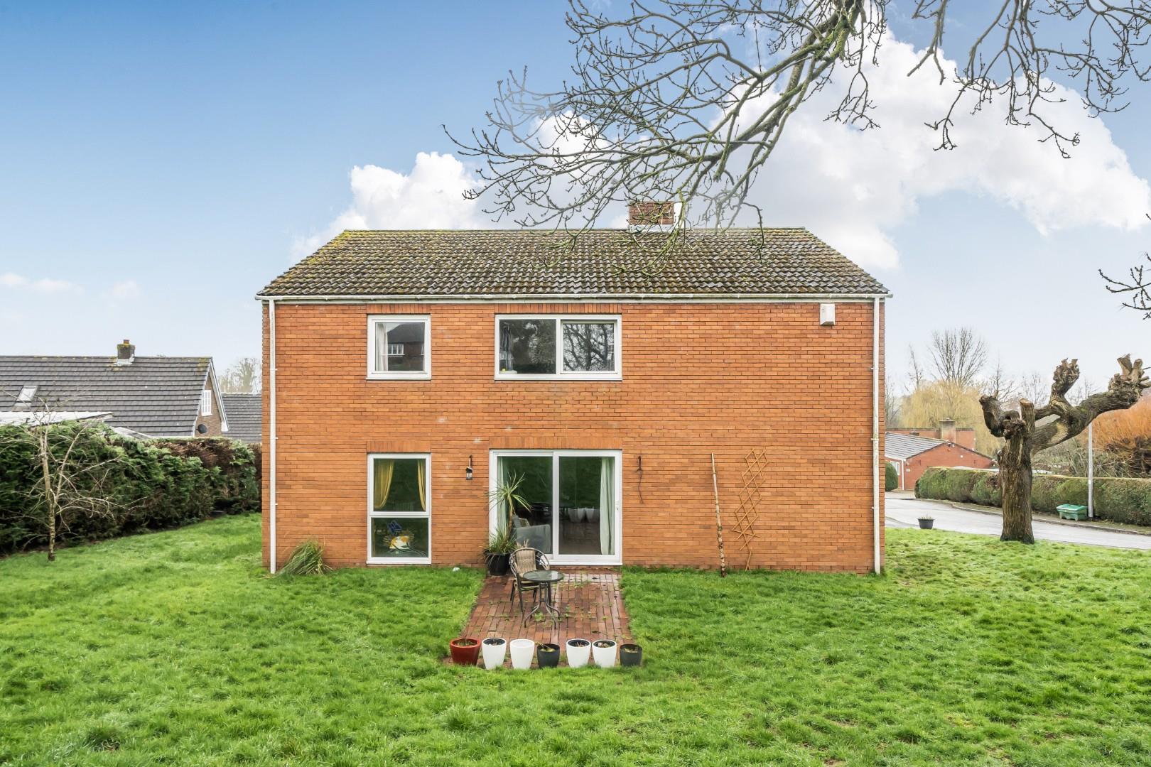 Ashbank, 1, Breidden Avenue, Llanymynech, SY22 6SP | Estate Agents ...